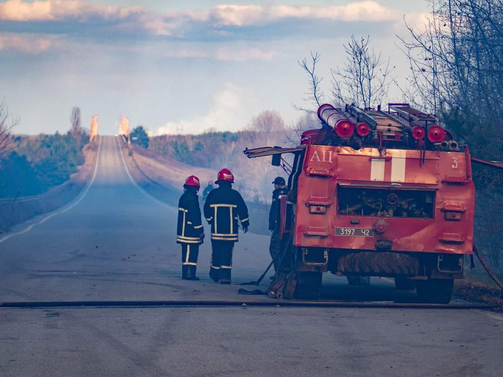 Fire licks the Chernobyl perimeter | Beyond Nuclear International